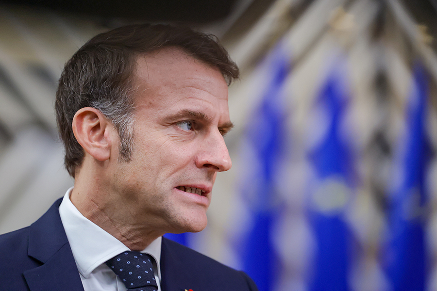 По всему миру насмехаются над Макроном после нового скандала